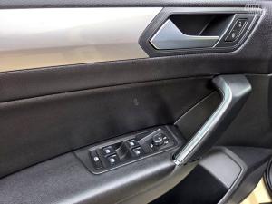 Dzeltens Volkswagen Touran 2017 Viļņa, ar dzinēja tilpumu 2.00 L un nobraukumu 388 tūkst. km par 7300 €, foto 37 vietnē AUTOMOTO.COM.LV