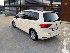 Yellow Volkswagen Touran 2019 in Klaipeda, with an engine capacity of 1.97 L and mileage of 257 thousand km for 8600 €, photo 3 on AUTOMOTO.COM.LV