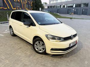 Yellow Volkswagen Touran 2019 in Klaipeda, with an engine capacity of 1.97 L and mileage of 257 thousand km for 8600 €, photo 5 on AUTOMOTO.COM.LV