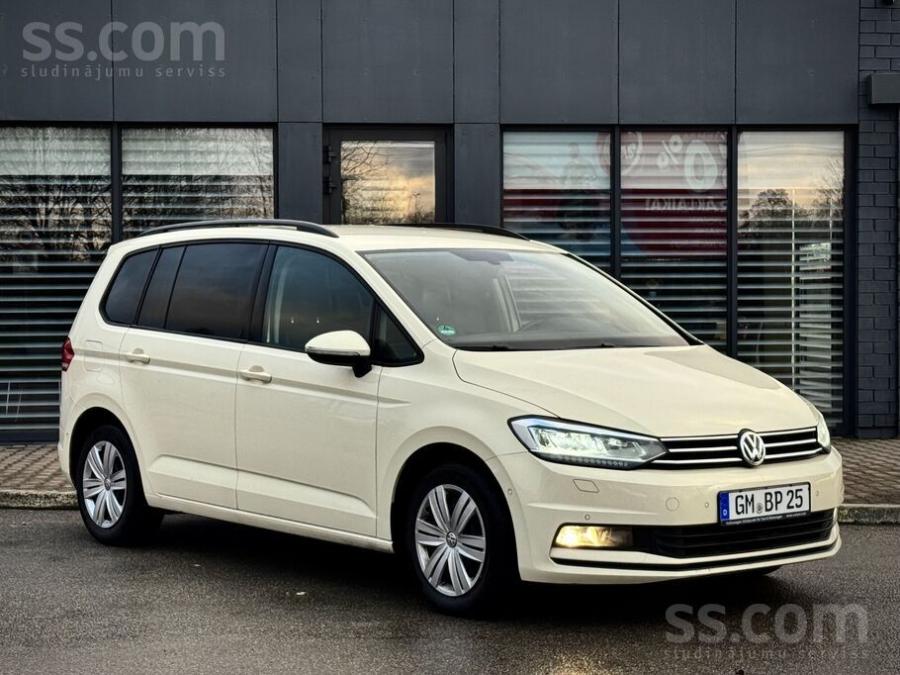 Yellow Volkswagen Touran 2020 in Riga, with an engine capacity of 2.00 L and mileage of 0 thousand km for 8700 €, photo 3 on AUTOMOTO.COM.LV