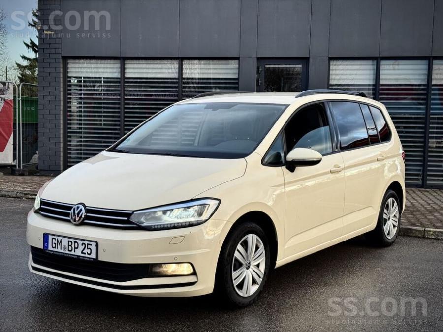 Yellow Volkswagen Touran 2020 in Riga, with an engine capacity of 2.00 L and mileage of 0 thousand km for 8700 €, photo 5 on AUTOMOTO.COM.LV