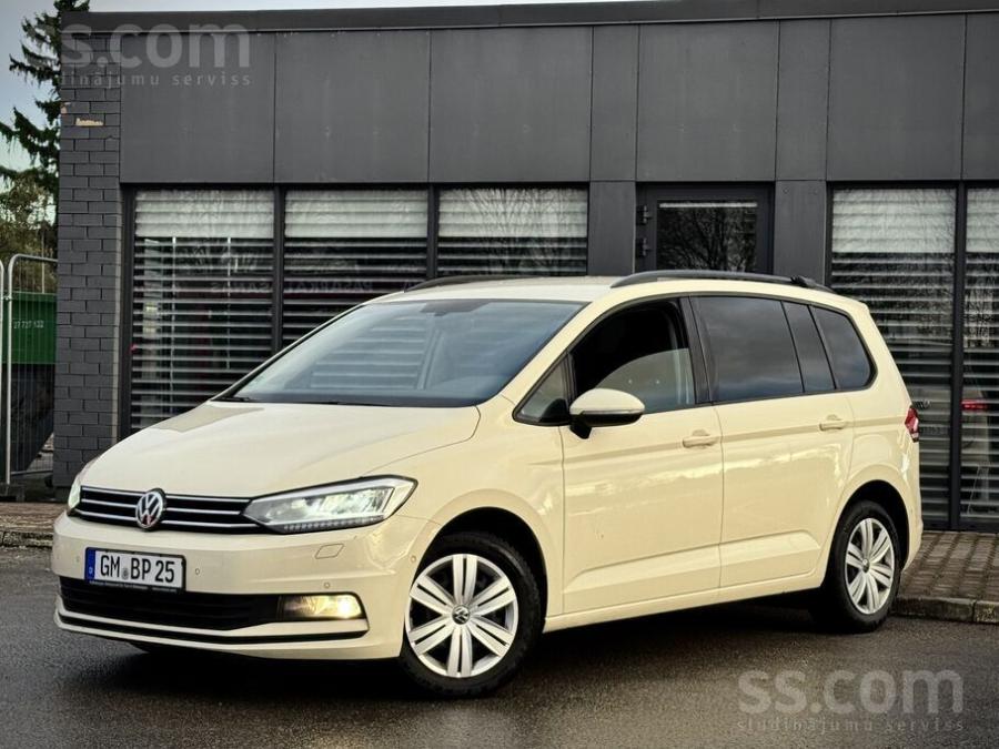 Yellow Volkswagen Touran 2020 in Riga, with an engine capacity of 2.00 L and mileage of 0 thousand km for 8700 €, photo 7 on AUTOMOTO.COM.LV