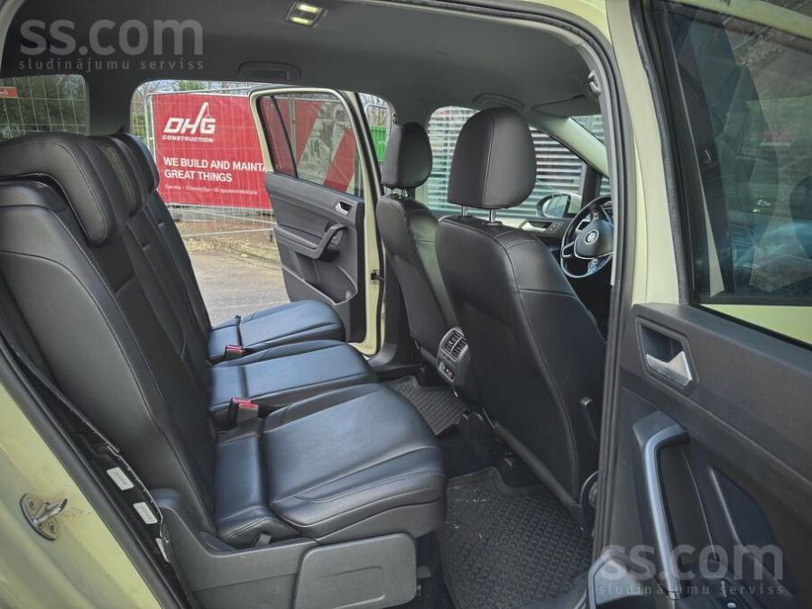 Yellow Volkswagen Touran 2020 in Riga, with an engine capacity of 2.00 L and mileage of 0 thousand km for 8700 €, photo 13 on AUTOMOTO.COM.LV