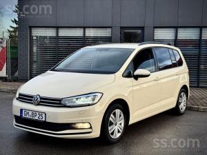 Yellow Volkswagen Touran 2020 in Riga, with an engine capacity of 2.00 L and mileage of 230 thousand km for 8000 €, photo 6 on AUTOMOTO.COM.LV