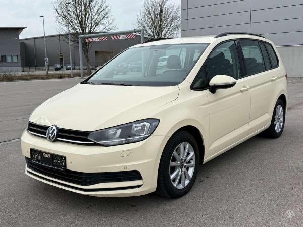 Dzeltens Volkswagen Touran 2021 Kauņa, ar dzinēja tilpumu 1.97 L un nobraukumu 245 tūkst. km par 8999 €, foto 1 vietnē AUTOMOTO.COM.LV