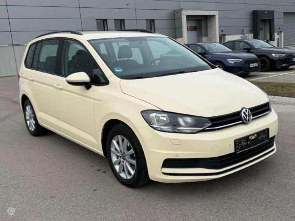 Dzeltens Volkswagen Touran 2021 Kauņa, ar dzinēja tilpumu 1.97 L un nobraukumu 245 tūkst. km par 8999 €, foto 2 vietnē AUTOMOTO.COM.LV