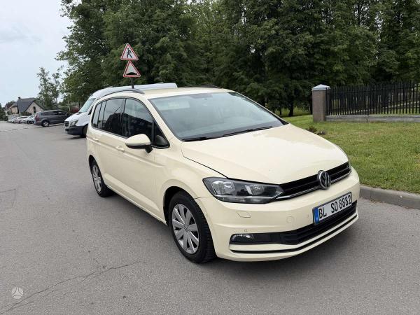 Yellow Volkswagen Touran 2021 in Kaunas, with an engine capacity of 1.97 L and mileage of 240 thousand km for 7700 €, photo 10 on AUTOMOTO.COM.LV