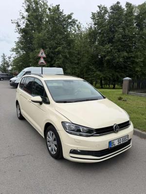 Dzeltens Volkswagen Touran 2021 Kauņa, ar dzinēja tilpumu 1.97 L un nobraukumu 240 tūkst. km par 8650 €, foto 4 vietnē AUTOMOTO.COM.LV