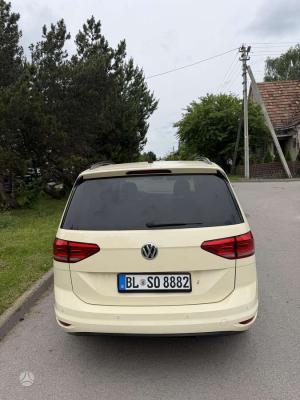 Dzeltens Volkswagen Touran 2021 Kauņa, ar dzinēja tilpumu 1.97 L un nobraukumu 240 tūkst. km par 8650 €, foto 7 vietnē AUTOMOTO.COM.LV