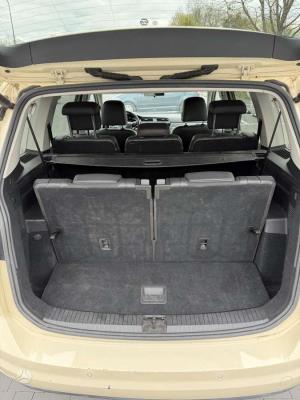 Dzeltens Volkswagen Touran 2021 Kauņa, ar dzinēja tilpumu 1.97 L un nobraukumu 240 tūkst. km par 8650 €, foto 14 vietnē AUTOMOTO.COM.LV