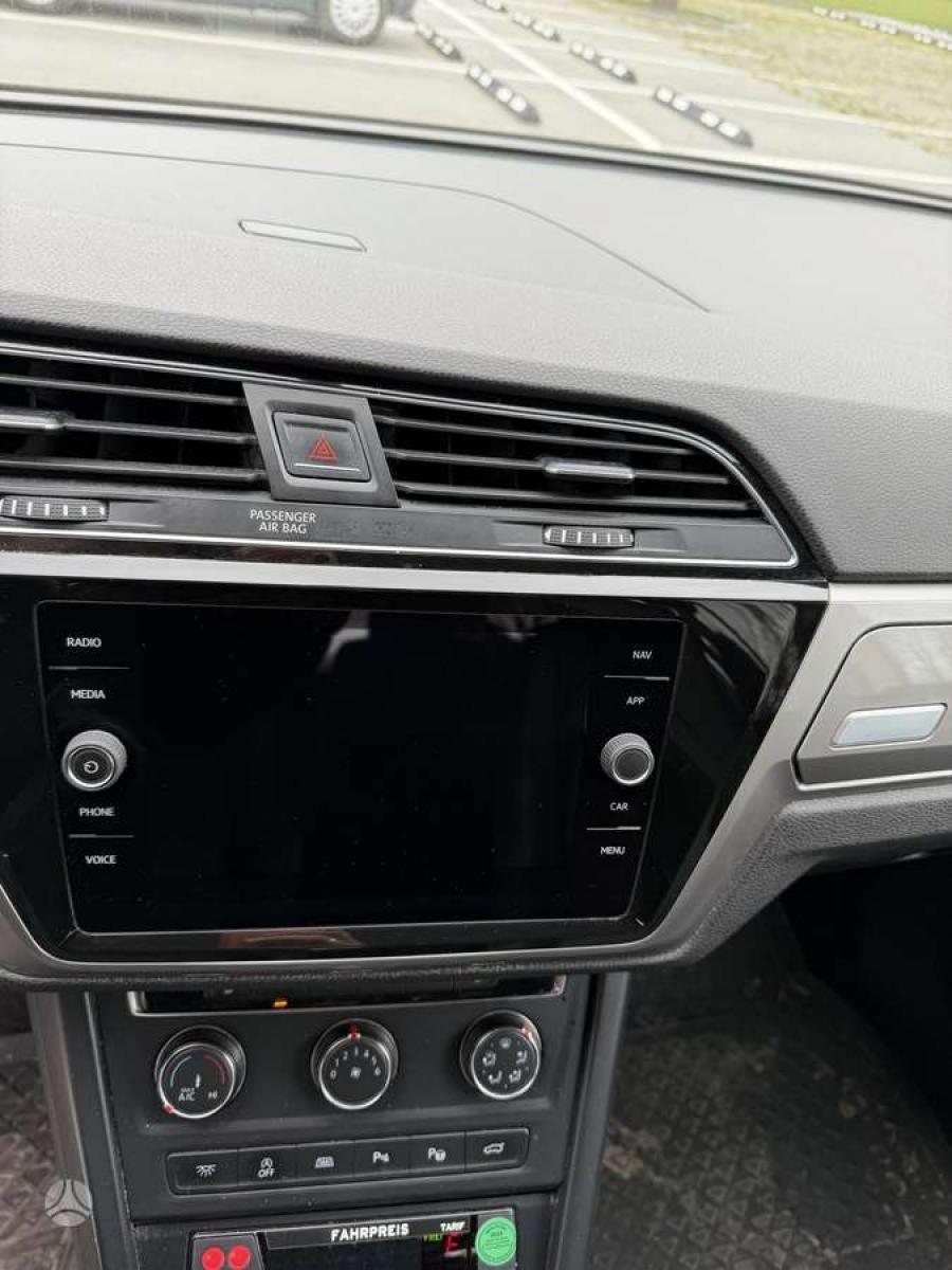 Dzeltens Volkswagen Touran 2021 Kauņa, ar dzinēja tilpumu 1.97 L un nobraukumu 240 tūkst. km par 8650 €, foto 16 vietnē AUTOMOTO.COM.LV