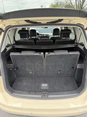 Dzeltens Volkswagen Touran 2021 Kauņa, ar dzinēja tilpumu 1.97 L un nobraukumu 240 tūkst. km par 7999 €, foto 12 vietnē AUTOMOTO.COM.LV