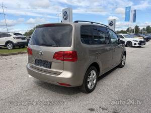 Yellow Volkswagen Touran 2012 in Viljandi, with an engine capacity of 1.20 L and mileage of 161 thousand km for 6990 €, photo 5 on AUTOMOTO.COM.LV