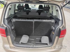Yellow Volkswagen Touran 2012 in Viljandi, with an engine capacity of 1.20 L and mileage of 161 thousand km for 6990 €, photo 13 on AUTOMOTO.COM.LV