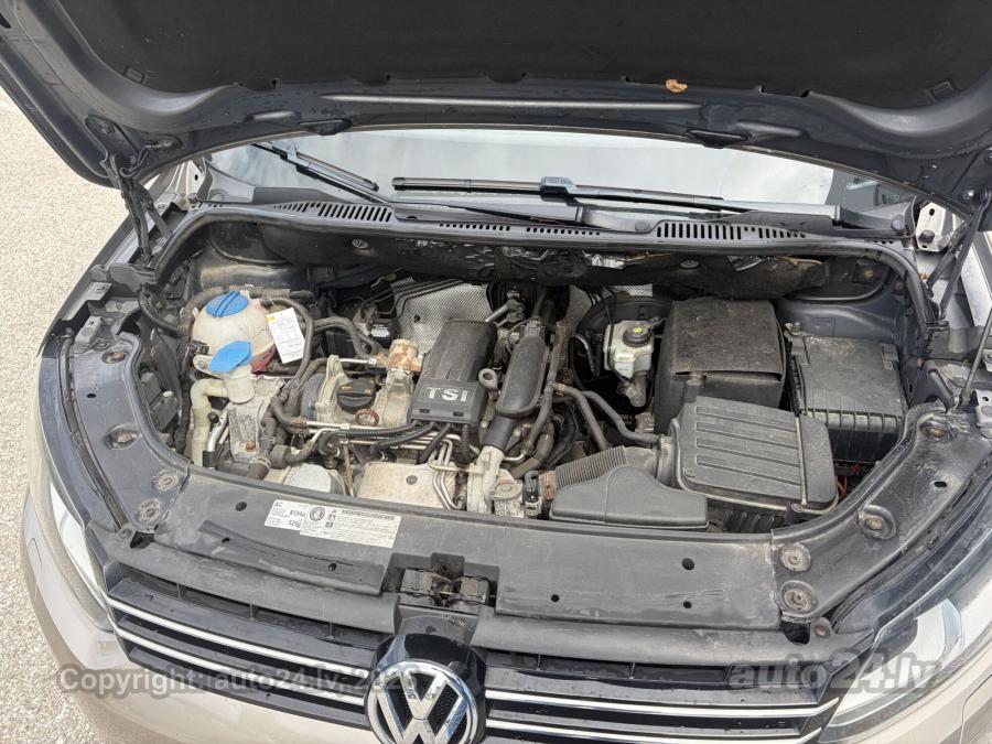 Yellow Volkswagen Touran 2012 in Viljandi, with an engine capacity of 1.20 L and mileage of 161 thousand km for 6990 €, photo 14 on AUTOMOTO.COM.LV