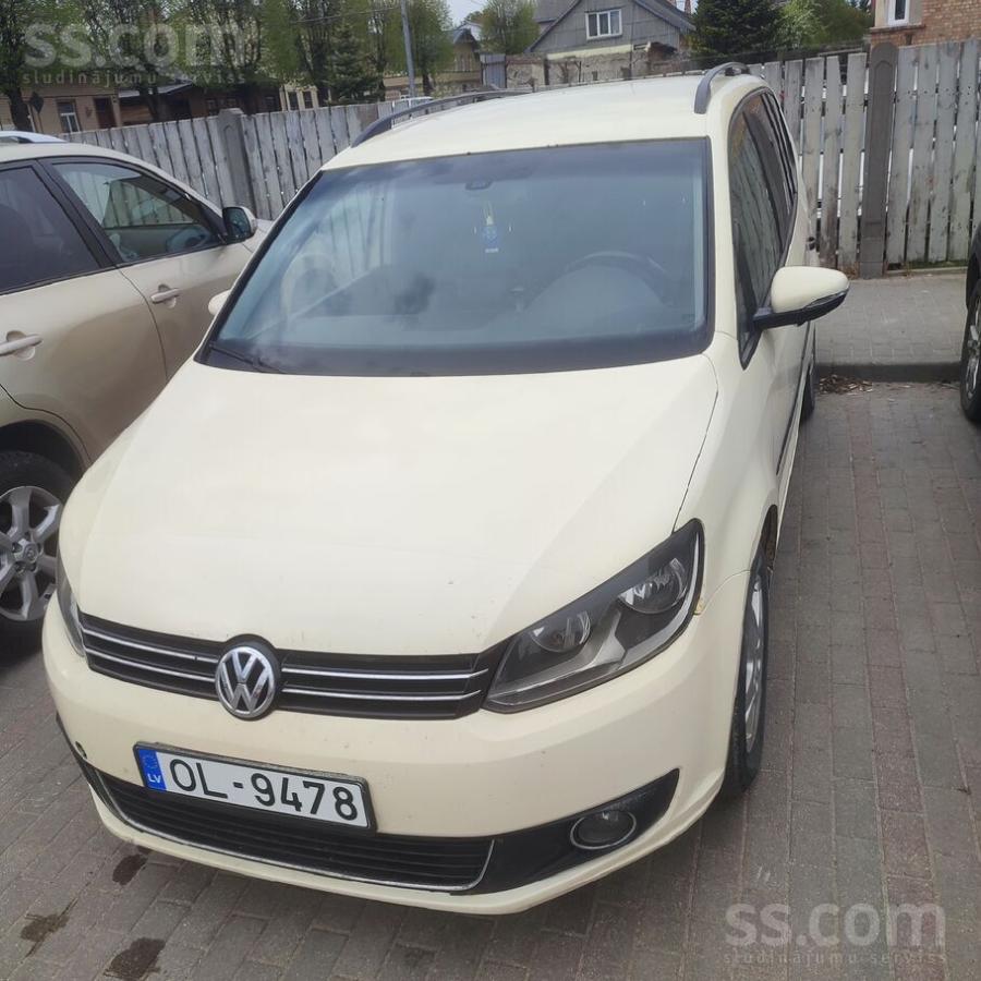 Dzeltens Volkswagen Touran 2015 Liepāja, ar dzinēja tilpumu 2.00 L un nobraukumu 0 tūkst. km par 2100 €, foto 1 vietnē AUTOMOTO.COM.LV