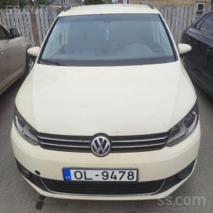 Dzeltens Volkswagen Touran 2015 Liepāja, ar dzinēja tilpumu 2.00 L un nobraukumu 0 tūkst. km par 2100 €, foto 4 vietnē AUTOMOTO.COM.LV
