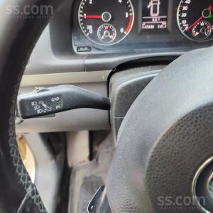 Dzeltens Volkswagen Touran 2015 Liepāja, ar dzinēja tilpumu 2.00 L un nobraukumu 0 tūkst. km par 2100 €, foto 11 vietnē AUTOMOTO.COM.LV