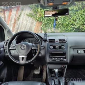 Dzeltens Volkswagen Touran 2015 Liepāja, ar dzinēja tilpumu 2.00 L un nobraukumu 0 tūkst. km par 2100 €, foto 14 vietnē AUTOMOTO.COM.LV