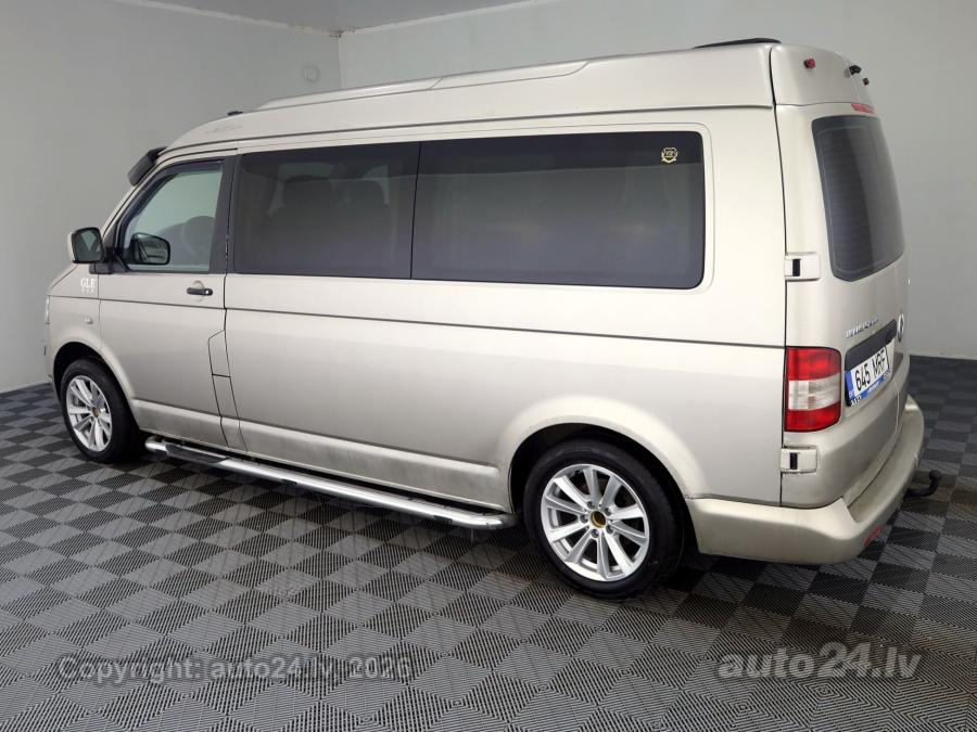 Smilšu krāsa Volkswagen Transporter 2008 Tallina, ar dzinēja tilpumu 2.50 L un nobraukumu 491 tūkst. km par 2999 €, foto 5 vietnē AUTOMOTO.COM.LV