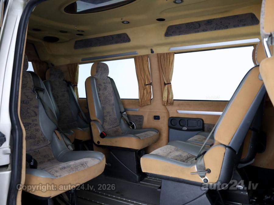 Smilšu krāsa Volkswagen Transporter 2008 Tallina, ar dzinēja tilpumu 2.50 L un nobraukumu 491 tūkst. km par 2999 €, foto 8 vietnē AUTOMOTO.COM.LV