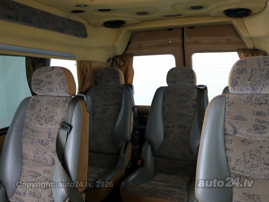 Smilšu krāsa Volkswagen Transporter 2008 Tallina, ar dzinēja tilpumu 2.50 L un nobraukumu 491 tūkst. km par 2999 €, foto 9 vietnē AUTOMOTO.COM.LV