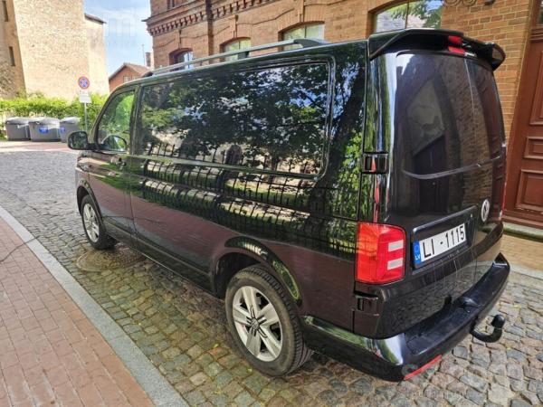 Melns Volkswagen Transporter 2017 Cēsis, ar dzinēja tilpumu 2.00 L un nobraukumu 189 tūkst. km par 16940 €, foto 6 vietnē AUTOMOTO.COM.LV