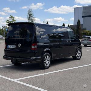 Black Volkswagen Transporter 2005 in Vilnius, with an engine capacity of 2.46 L and mileage of 373 thousand km for 6350 €, photo 4 on AUTOMOTO.COM.LV