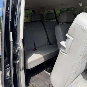 Black Volkswagen Transporter 2005 in Vilnius, with an engine capacity of 2.46 L and mileage of 373 thousand km for 6350 €, photo 8 on AUTOMOTO.COM.LV