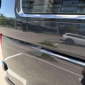 Black Volkswagen Transporter 2005 in Vilnius, with an engine capacity of 2.46 L and mileage of 373 thousand km for 6350 €, photo 16 on AUTOMOTO.COM.LV