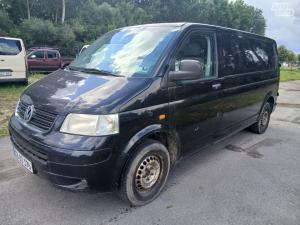 Black Volkswagen Transporter 2006 in Kaunas, with an engine capacity of 2.50 L and mileage of 500 thousand km for 2200 €, photo 3 on AUTOMOTO.COM.LV