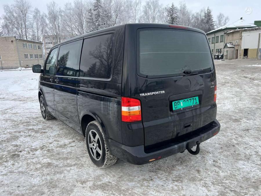 Melns Volkswagen Transporter 2007 Pasvalys, ar dzinēja tilpumu 2.50 L un nobraukumu 227 tūkst. km par 4450 €, foto 3 vietnē AUTOMOTO.COM.LV