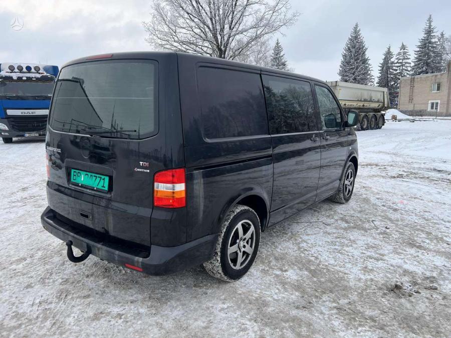 Melns Volkswagen Transporter 2007 Pasvalys, ar dzinēja tilpumu 2.50 L un nobraukumu 227 tūkst. km par 4450 €, foto 5 vietnē AUTOMOTO.COM.LV