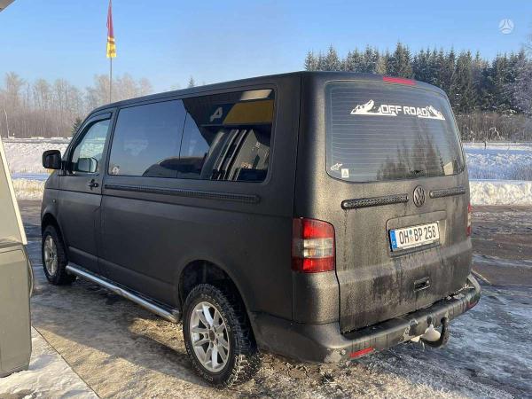 Black Volkswagen Transporter 2008 in Vilnius, with an engine capacity of 2.49 L and mileage of 350 thousand km for 4400 €, photo 3 on AUTOMOTO.COM.LV