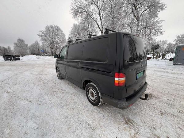 Melns Volkswagen Transporter 2009 Panevēža, ar dzinēja tilpumu 2.50 L un nobraukumu 270 tūkst. km par 4390 €, foto 6 vietnē AUTOMOTO.COM.LV