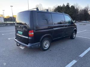 Melns Volkswagen Transporter 2009 Panevēža, ar dzinēja tilpumu 2.47 L un nobraukumu 270 tūkst. km par 4000 €, foto 5 vietnē AUTOMOTO.COM.LV
