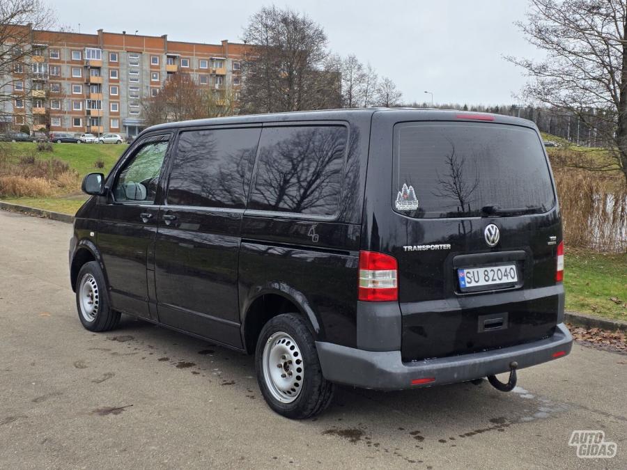 Melns Volkswagen Transporter 2010 Mažeikiai, ar dzinēja tilpumu 2.00 L un nobraukumu 275 tūkst. km par 5700 €, foto 3 vietnē AUTOMOTO.COM.LV