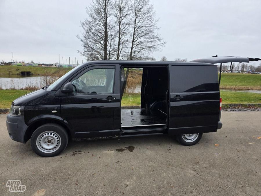 Melns Volkswagen Transporter 2010 Mažeikiai, ar dzinēja tilpumu 2.00 L un nobraukumu 275 tūkst. km par 5700 €, foto 26 vietnē AUTOMOTO.COM.LV