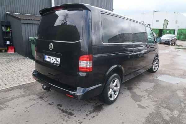 Melns Volkswagen Transporter 2010 Kauņa, ar dzinēja tilpumu 1.97 L un nobraukumu 359 tūkst. km par 7500 €, foto 3 vietnē AUTOMOTO.COM.LV