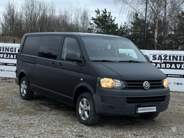 Black Volkswagen Transporter 2012 in Vilnius, with an engine capacity of 1.97 L and mileage of 393 thousand km for 5100 €, photo 1 on AUTOMOTO.COM.LV