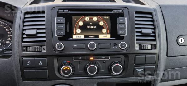 Black Volkswagen Transporter 2015 in Dobele, with an engine capacity of 2.00 L and mileage of 209 thousand km for 10890 €, photo 10 on AUTOMOTO.COM.LV