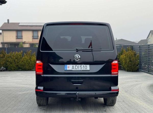 Melns Volkswagen Transporter 2016 Klaipėda, ar dzinēja tilpumu 2.00 L un nobraukumu 290 tūkst. km par 17999 €, foto 5 vietnē AUTOMOTO.COM.LV