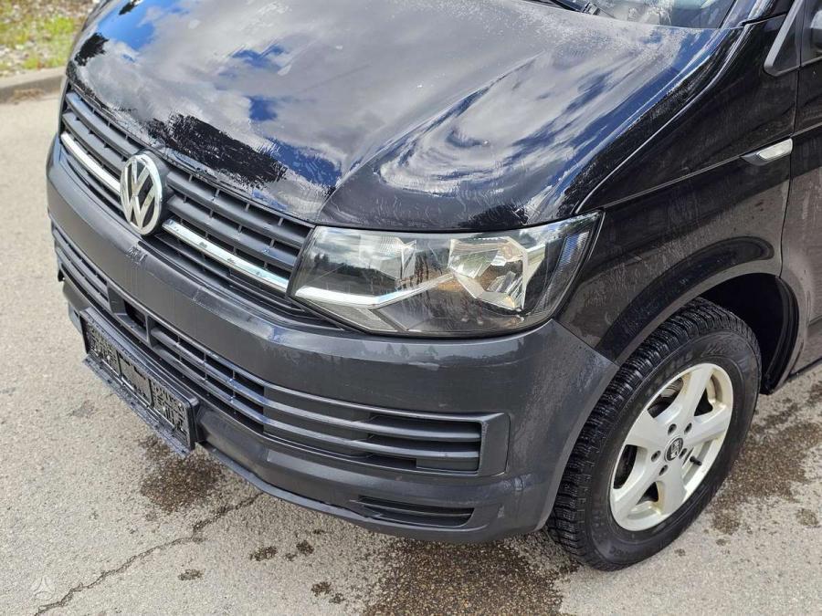 Black Volkswagen Transporter 2016 in Rokiskis, with an engine capacity of 2.00 L and mileage of 270 thousand km for 5650 €, photo 7 on AUTOMOTO.COM.LV