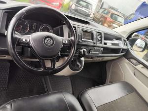 Black Volkswagen Transporter 2017 in Klaipeda, with an engine capacity of 1.97 L and mileage of 263 thousand km for 12500 €, photo 5 on AUTOMOTO.COM.LV