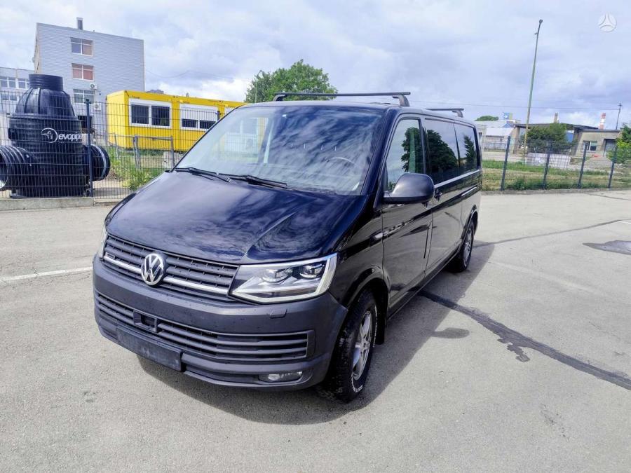 Black Volkswagen Transporter 2017 in Klaipeda, with an engine capacity of 1.97 L and mileage of 263 thousand km for 12500 €, photo 6 on AUTOMOTO.COM.LV