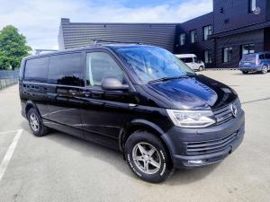 Black Volkswagen Transporter 2017 in Klaipeda, with an engine capacity of 1.97 L and mileage of 263 thousand km for 12500 €, photo 9 on AUTOMOTO.COM.LV