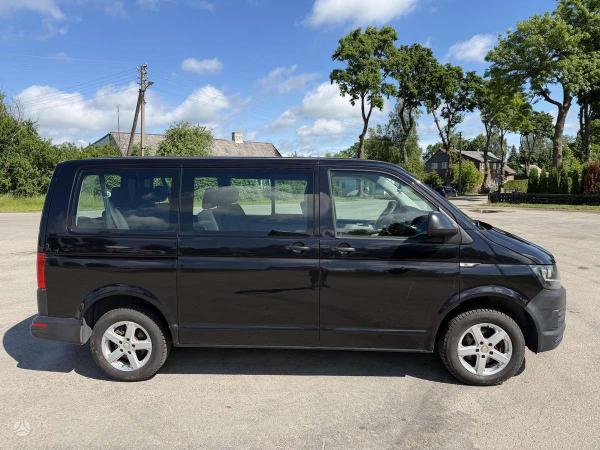 Black Volkswagen Transporter 2017 in Skaudvile, with an engine capacity of 1.97 L and mileage of 347 thousand km for 11700 €, photo 3 on AUTOMOTO.COM.LV