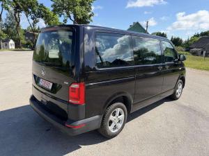 Black Volkswagen Transporter 2017 in Skaudvile, with an engine capacity of 1.97 L and mileage of 347 thousand km for 11700 €, photo 5 on AUTOMOTO.COM.LV