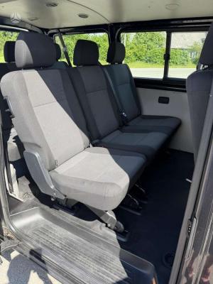 Black Volkswagen Transporter 2017 in Skaudvile, with an engine capacity of 1.97 L and mileage of 347 thousand km for 11700 €, photo 13 on AUTOMOTO.COM.LV
