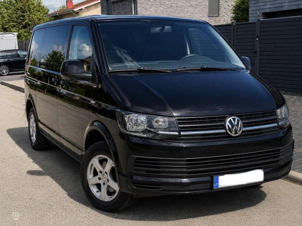 Melns Volkswagen Transporter 2017 Klaipėda, ar dzinēja tilpumu 1.97 L un nobraukumu 222 tūkst. km par 13500 €, foto 1 vietnē AUTOMOTO.COM.LV